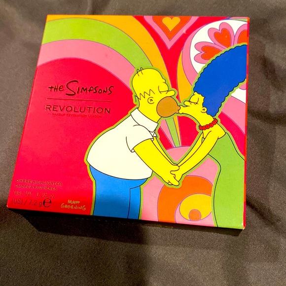 Makeup Revolution | Makeup | Simpson Revolution Summerbof Love Ombre ...